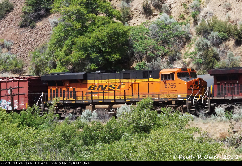 BNSF 6765